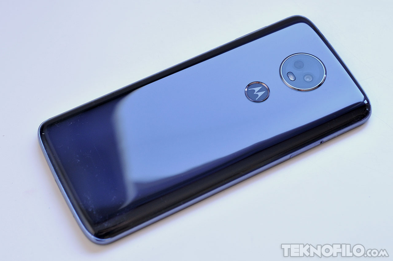Análisis a fondo y opinión del Moto E5 Plus [REVIEW en español]